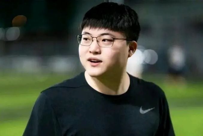 Uzi深夜訴苦，比賽壓力真的很大，自己真的盡力了 - 遊戲 - iNewsDB 日日新聞．掌握每日新鮮事