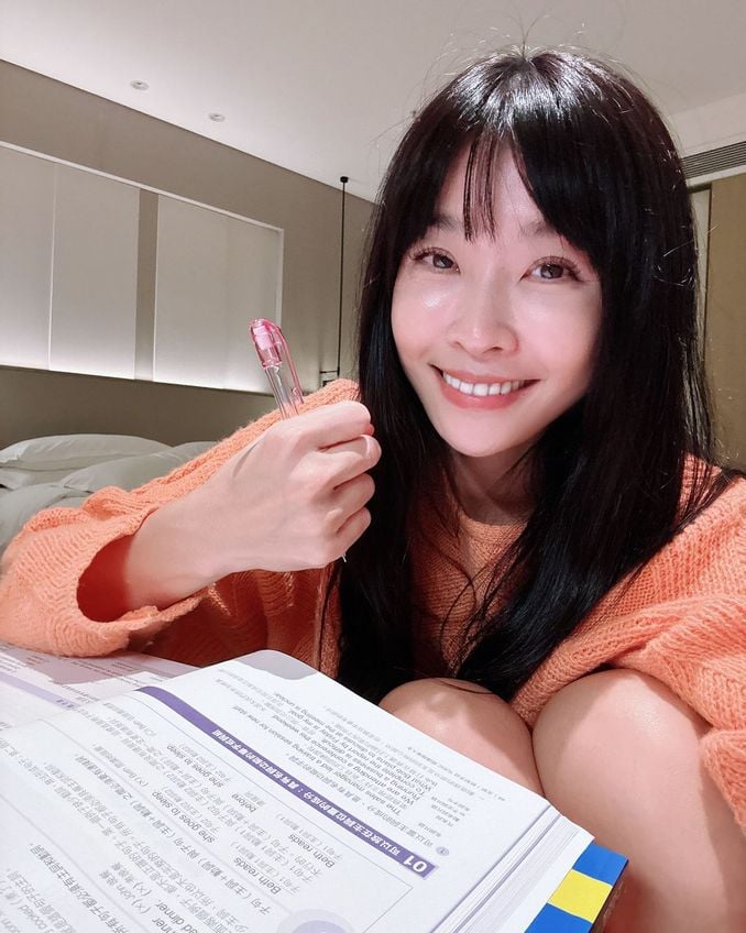 43歲考上大學被酸「好意思嗎？」小嫻反問：我為什麼要活成別人要的樣子？ - 動漫 - iNewsDB 日日新聞．掌握每日新鮮事