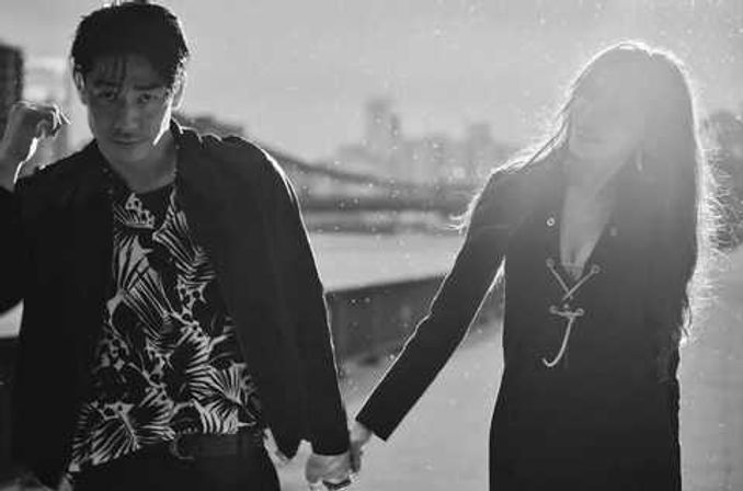 林志玲晒照慶結婚兩週年，穿深v秀性感身材，與老公牽手互動好甜蜜 - 娛樂 - iNewsDB 日日新聞．掌握每日新鮮事