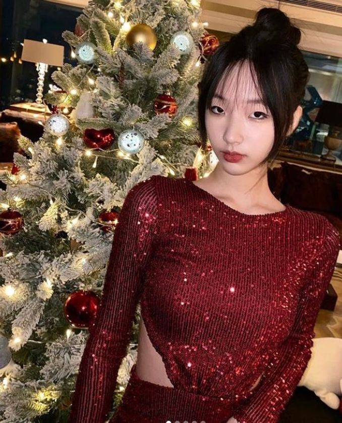 小S女兒大玩擦邊造型險走光，被臺灣網友痛批 - 娛樂 - iNewsDB 日日新聞．掌握每日新鮮事