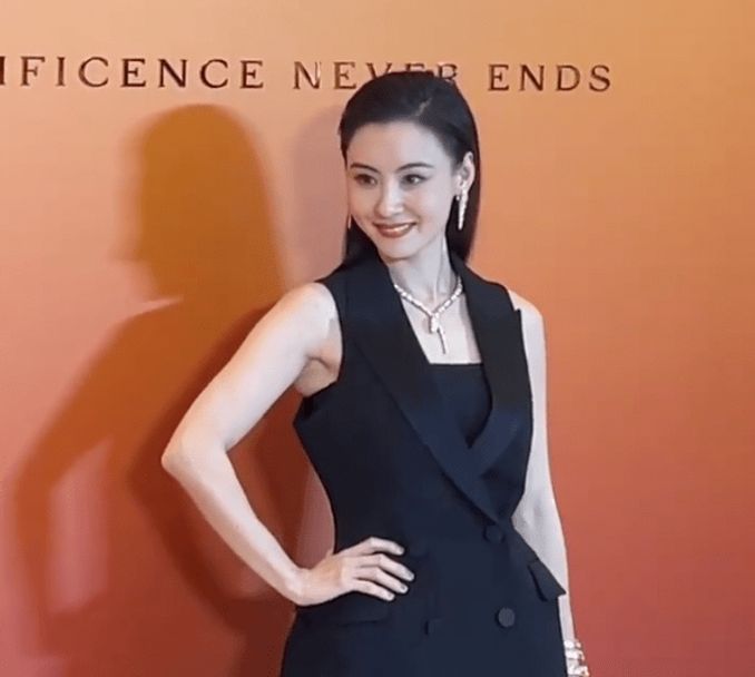 當43歲張柏芝與24歲趙露思同框，我才明白了什麼叫頂級骨相 - 娛樂 - iNewsDB 日日新聞．掌握每日新鮮事