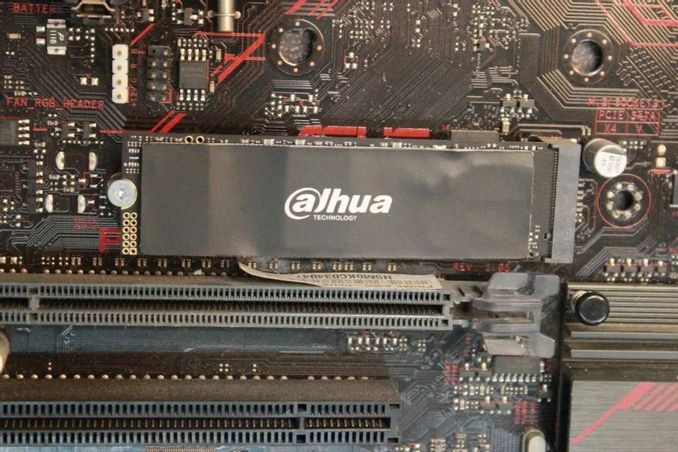 國產存儲崛起，大華存儲C970 PLUS系列PCIe 4.0固態硬盤 1TB值得買嗎？