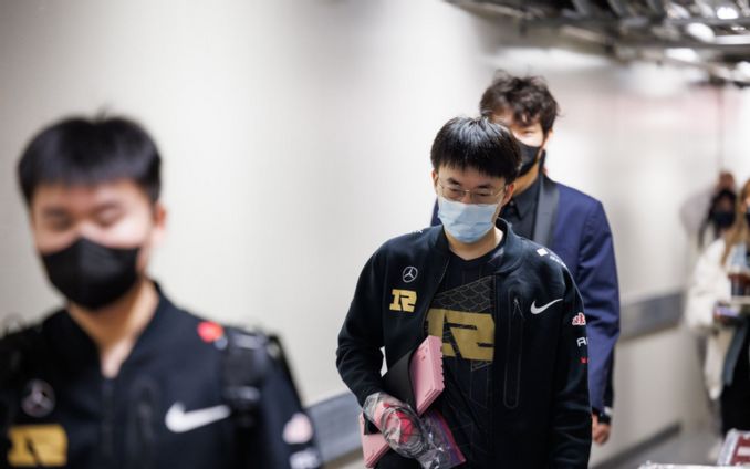 RNG輸T1真相公開！小虎曝光隊內問題，小明哭了，Faker再破紀錄 - 遊戲 - iNewsDB 日日新聞．掌握每日新鮮事