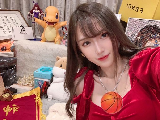 宅男的錢真好掙？腐團兒秀一牆DIY手辦，殘次品都要10W以上 - 遊戲 - iNewsDB 日日新聞．掌握每日新鮮事