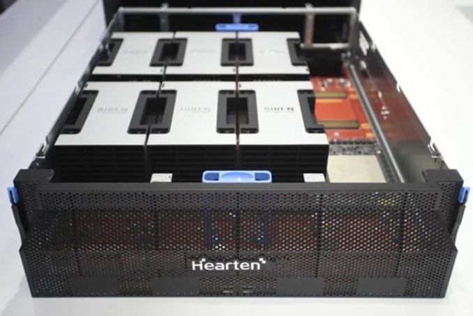 算力“比肩”國際大廠的國產通用GPU芯片長啥樣？WAIC現場見真身 此次壁仞科技面向公眾首次展出了兩顆芯片BR100和BR104，還包括衍生的板卡、OAM模組、服務器產品。 - 數碼 ...