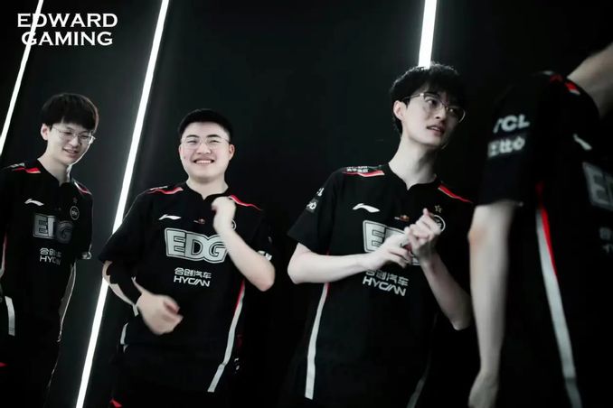 EDG戰勝FPX鎖定季後賽，全員配合默契，這教練換得太值了 - 遊戲 - iNewsDB 日日新聞．掌握每日新鮮事