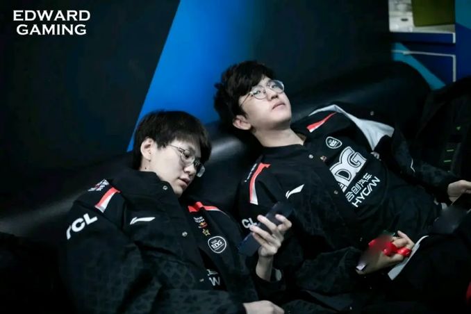 LOL: EDG官方歡迎Uzi,香鍋爆料Uzi加入EDG就是首發，夠狠！ - 遊戲 - iNewsDB 日日新聞．掌握每日新鮮事