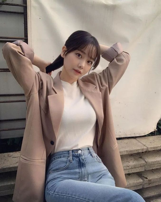 LCK美女主持人：看了去年夏決，感覺電競成為了文化 - 遊戲 - iNewsDB 日日新聞．掌握每日新鮮事