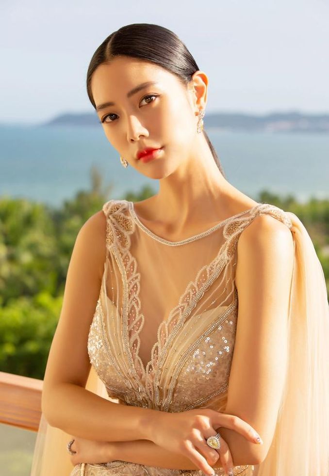 真乃「人間尤物」！37歲克拉拉，飽滿有料著實性感！ - 娛樂 - iNewsDB 日日新聞．掌握每日新鮮事