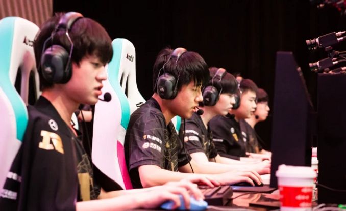 RNG戰隊MSI豪取十連勝，正面擊潰DK引熱議，官推騎臉嘲諷LCK亮了 - 電競 - iNewsDB 日日新聞．掌握每日新鮮事