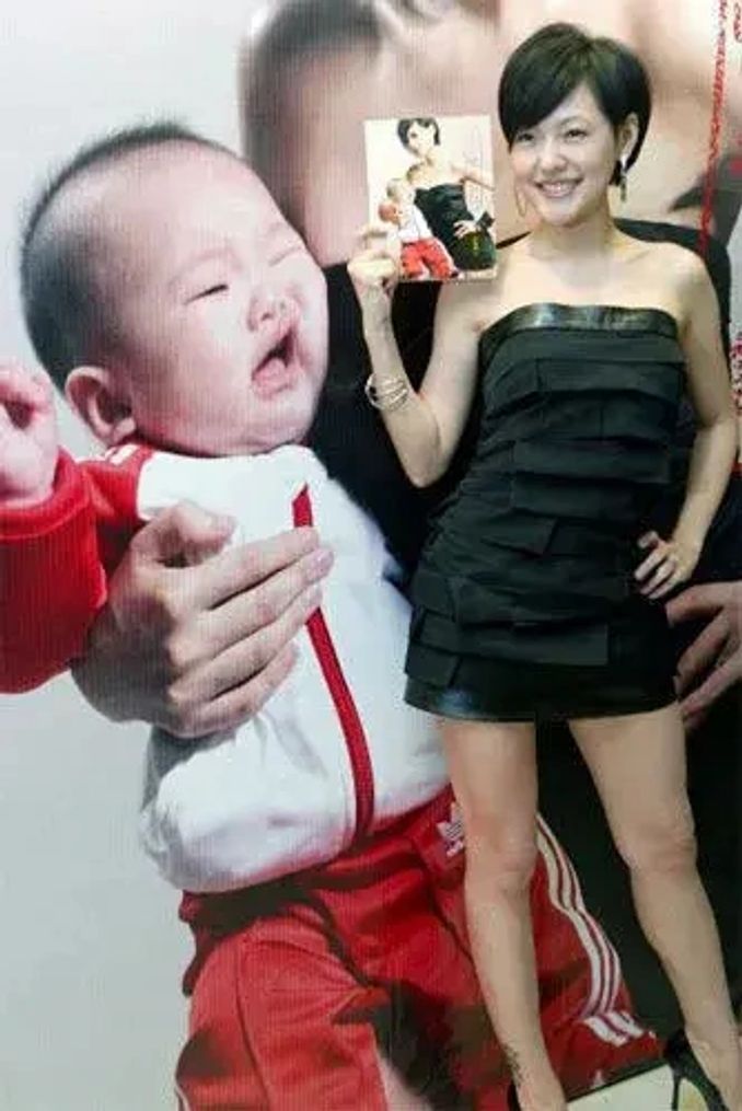 小S大女兒18歲生日，一家五口合體許雅鈞罕出鏡，老大氣質最出眾 - 娛樂 - iNewsDB 日日新聞．掌握每日新鮮事