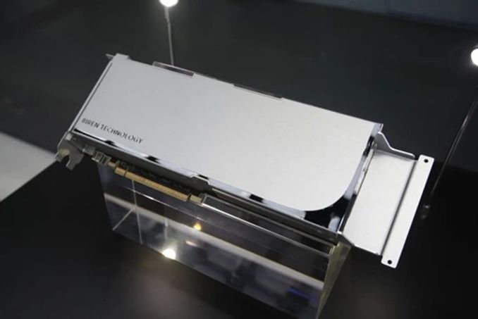 算力“比肩”國際大廠的國產通用GPU芯片長啥樣？WAIC現場見真身 此次壁仞科技面向公眾首次展出了兩顆芯片BR100和BR104，還包括衍生的板卡、OAM模組、服務器產品。 - 數碼 ...