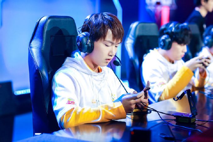 KPL：鐵打的fly，流水的estar邊路，從諾言到坦然，跨越幾個時代 - 遊戲 - iNewsDB 日日新聞．掌握每日新鮮事