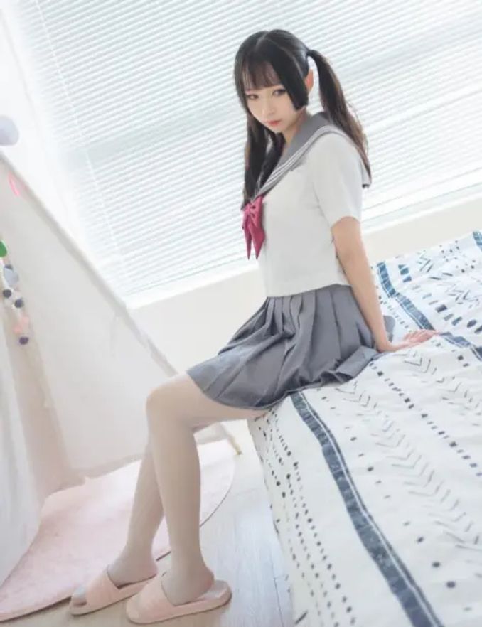 [輕蘭映畫] 半度度度喵 白絲水手裙 JK制服 - 數碼 - iNewsDB 日日新聞．掌握每日新鮮事