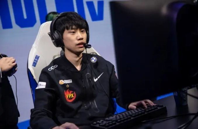 韓網熱議Doinb:不愧是SorryMaker挨著這麼多人的罵還在努力直播 - 遊戲 - iNewsDB 日日新聞．掌握每日新鮮事