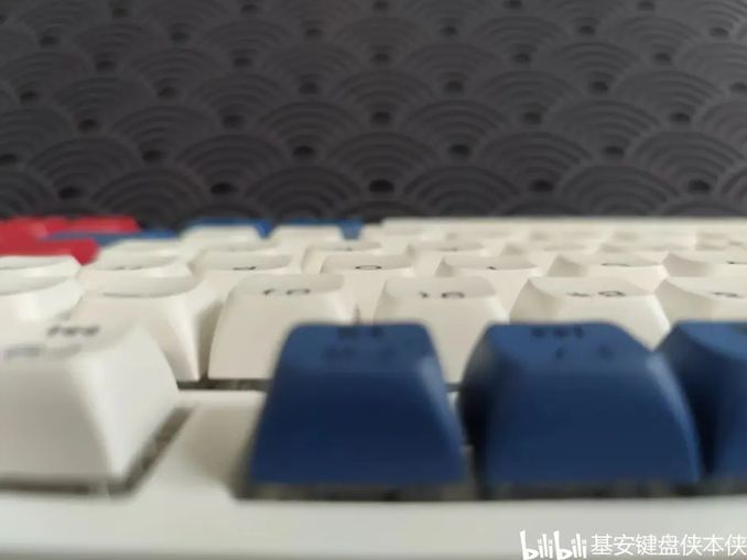 魔煉者MK98 凱華Box V2加持 性價比拉滿 98配列的獨樹一幟 - 數碼 - iNewsDB 日日新聞．掌握每日新鮮事