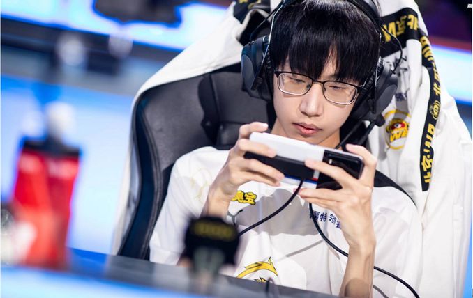 WB幹碎GK再戰狼隊！暖陽宮本五殺封神，夢嵐啞火，刺痛：GK要換人 - 遊戲 - iNewsDB 日日新聞．掌握每日新鮮事