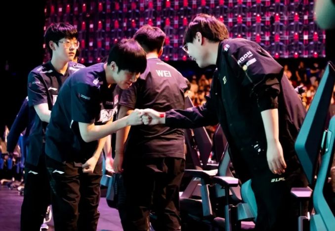 Gala與新隊友零封老東家RNG！LNG全新戰艦豪取兩連勝！ - 遊戲 - iNewsDB 日日新聞．掌握每日新鮮事