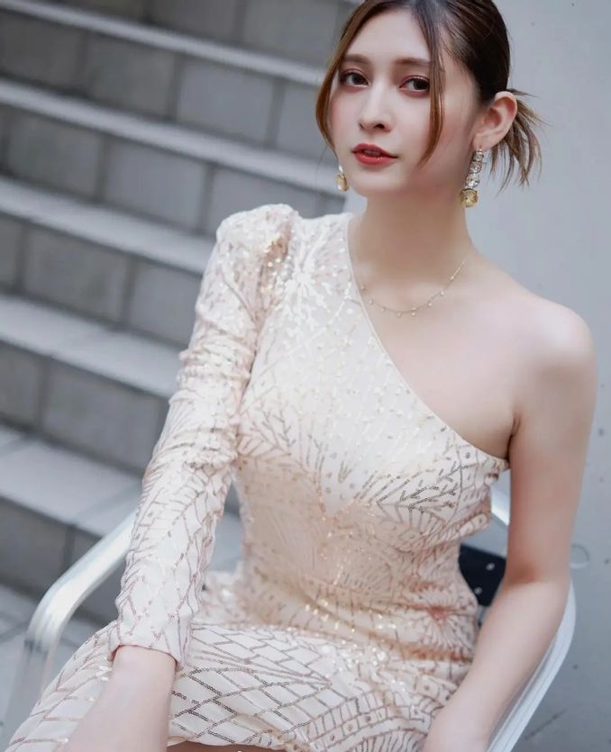 假面騎士：神代玲花演員安潔拉芽衣最新生活照，這身的芽衣真的好看 - 動漫 - iNewsDB 日日新聞．掌握每日新鮮事