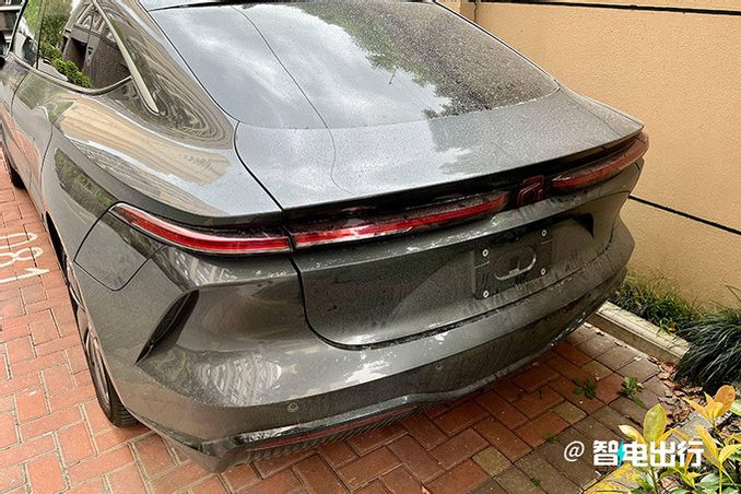 飛凡F7最新街拍曝光！“撞臉”蔚來ET7 11月18日發佈 - 汽車 - iNewsDB 日日新聞．掌握每日新鮮事